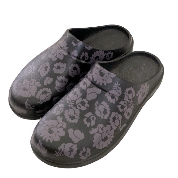 OOFOS | Shoes | Oofos Oocloog Limited Edition Clipper Clog Midnight ...